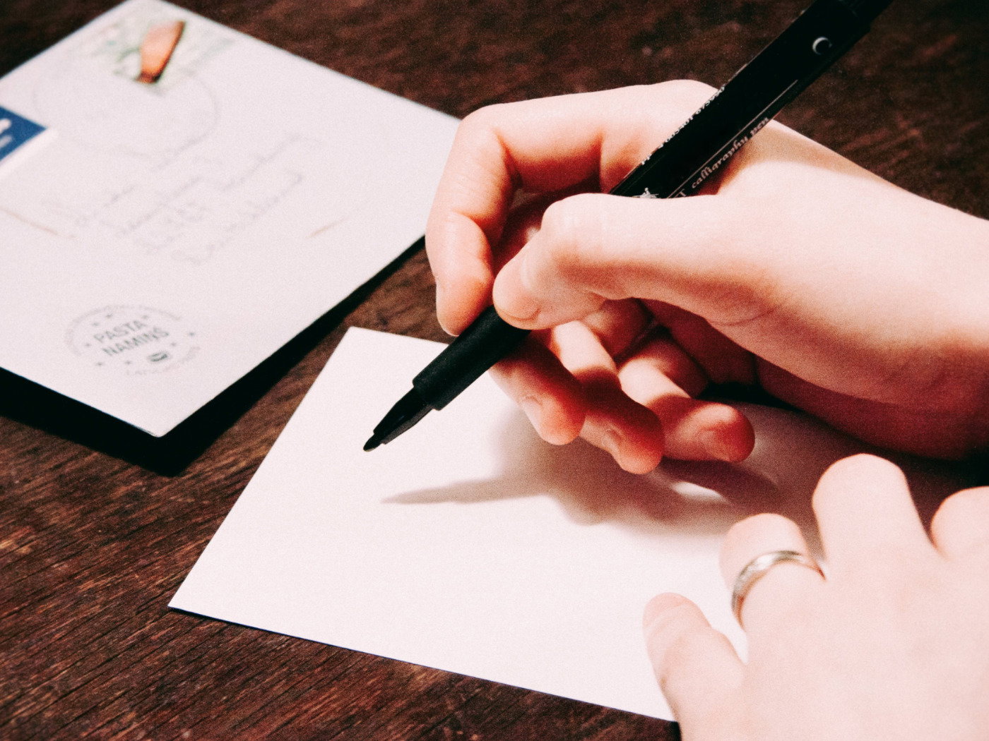 Cartas a mi hermana: recuerdos, amor y lazos eternos - Pensador