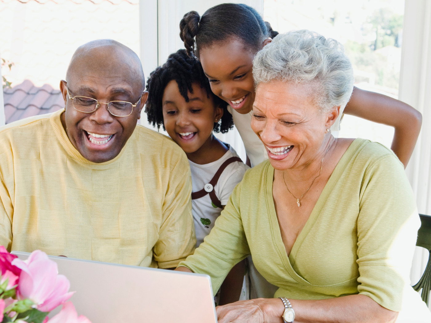 Cartas para abuelos sinceras para tocar su corazón - Pensador