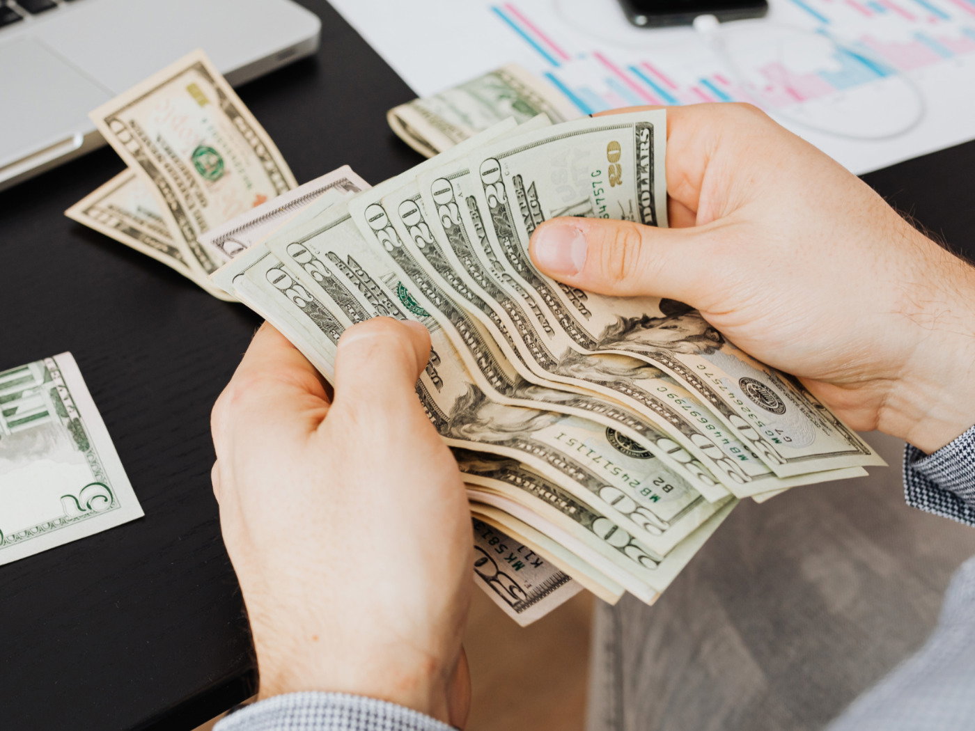 40 frases de dinero para reflexionar sobre su valor - Pensador