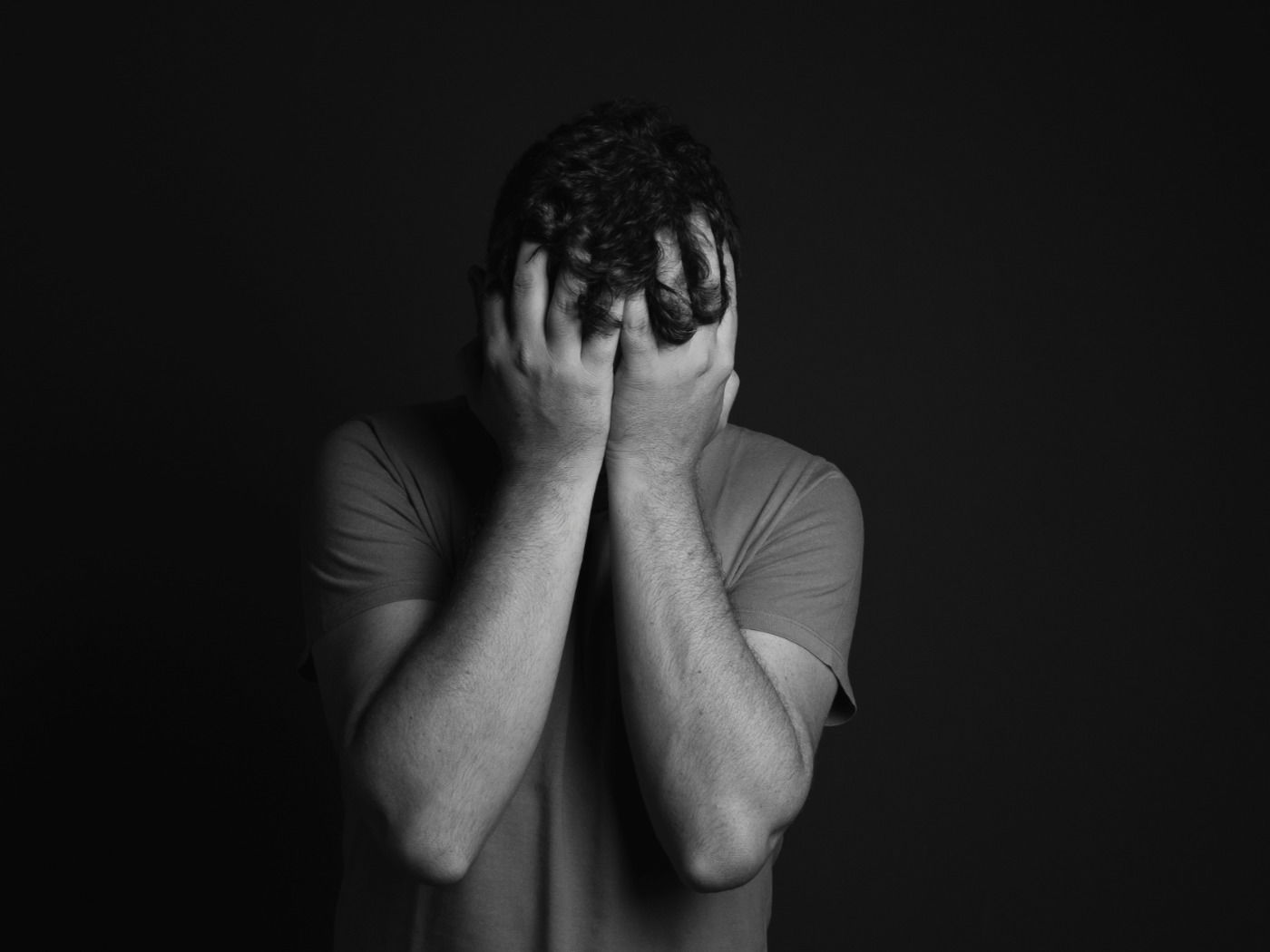 32 frases de dolor que capturan el sufrimiento del corazón - Pensador