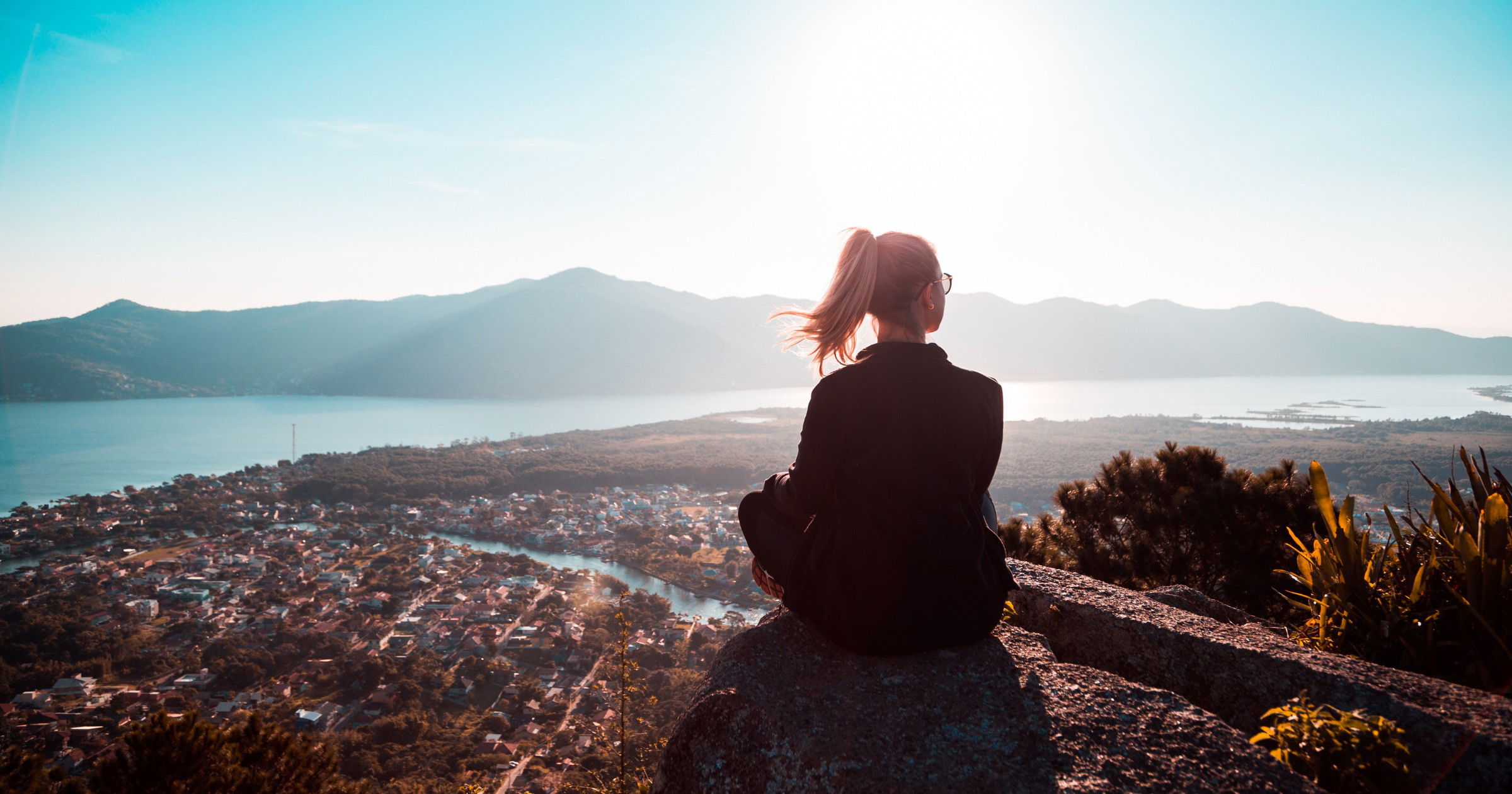 Frases sobre ser sozinho (reflexões sobre a solitude) - Pensador